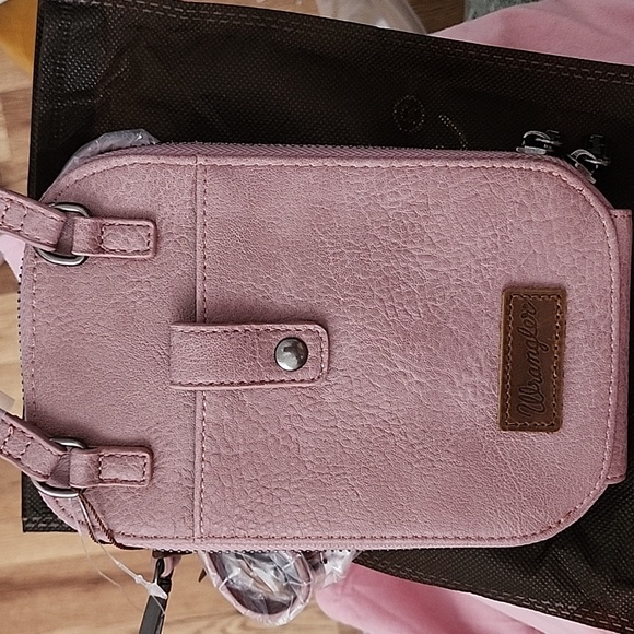 Wrangler | Bags | Wrangler Mini Cellphone Purse New With Tags Dust Bag ...